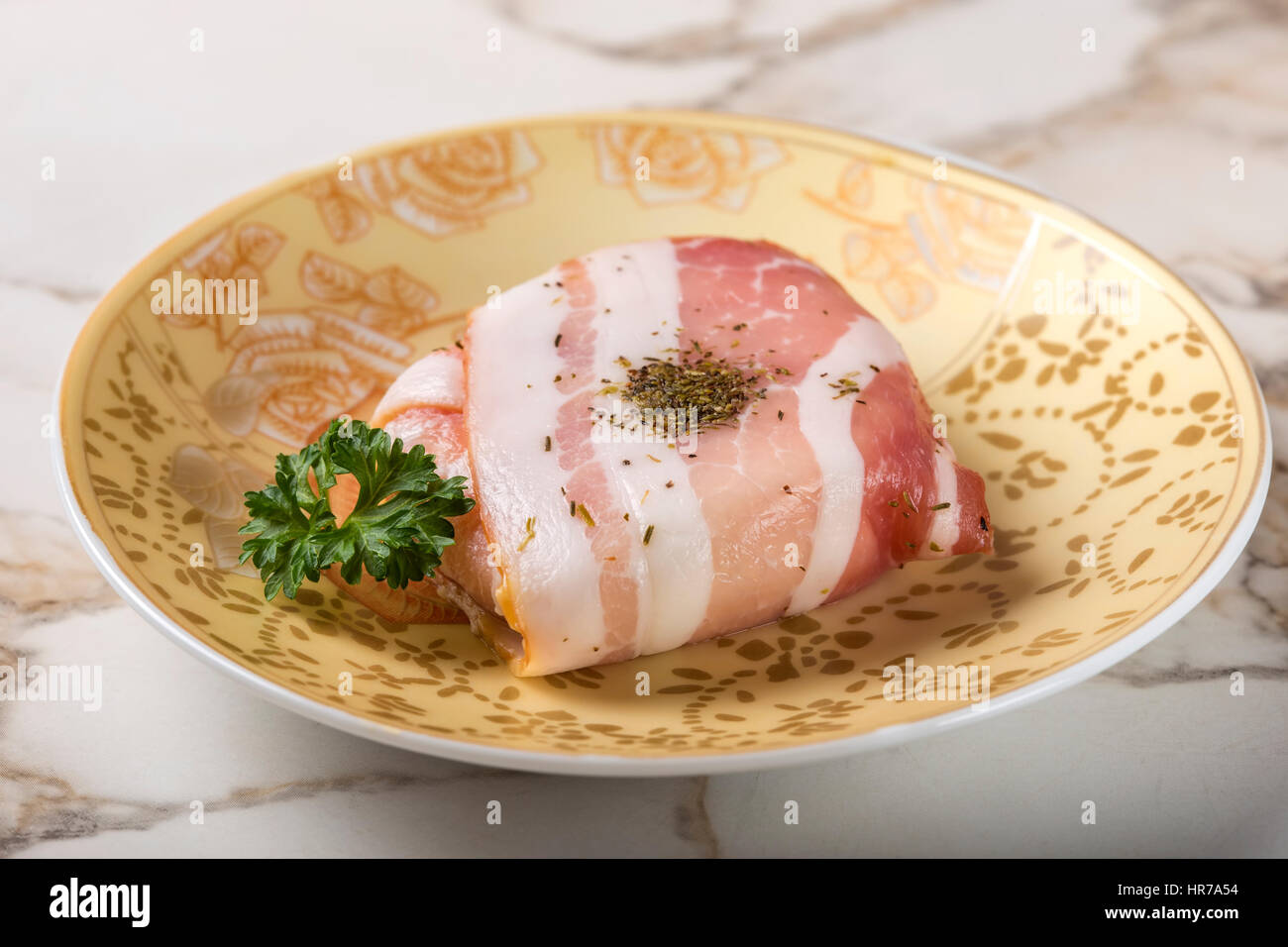 Curly parsley plate hi-res stock photography and images - Alamy