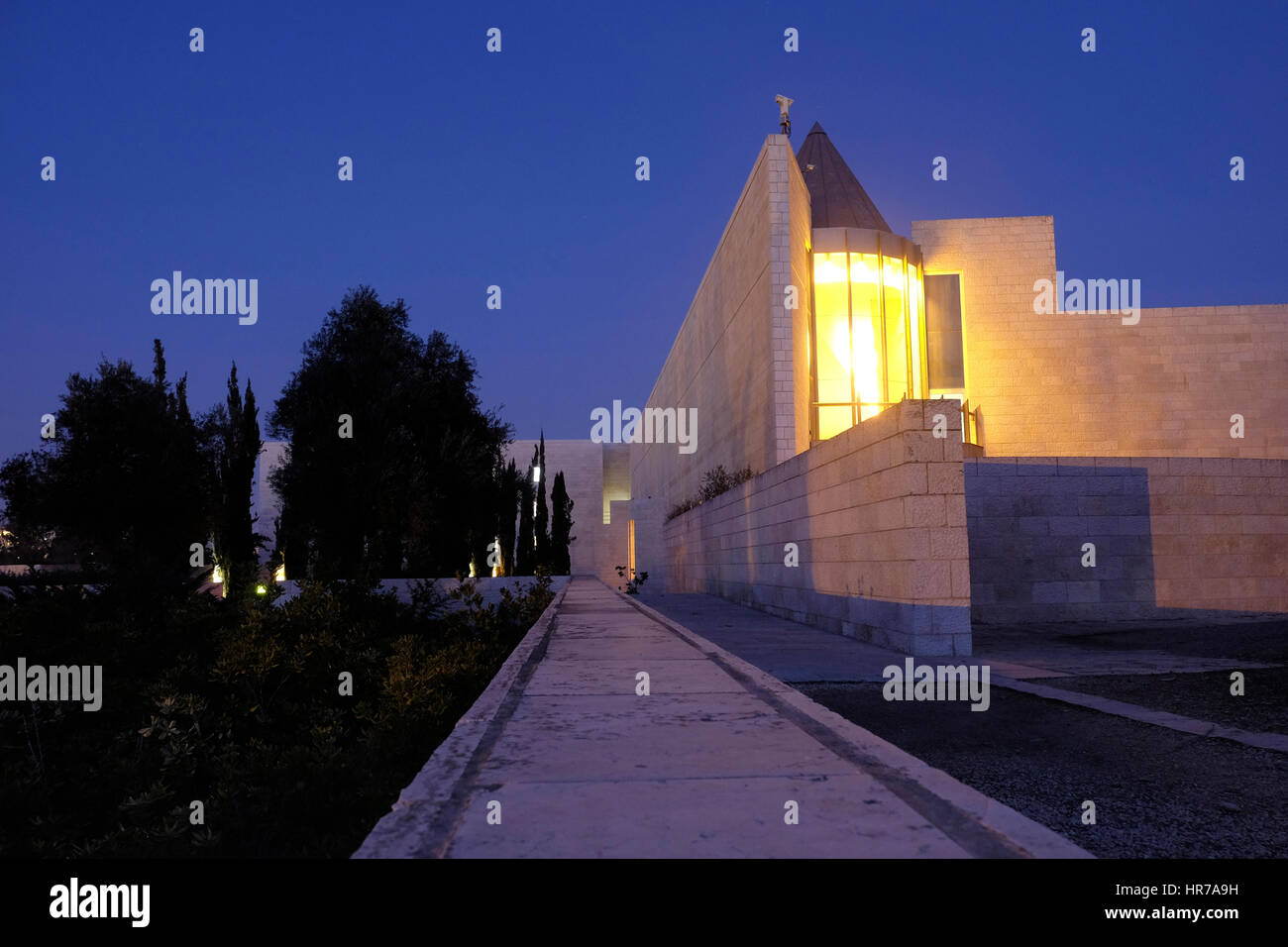 View at twilight of the Supreme Court of Israel building designed by ...