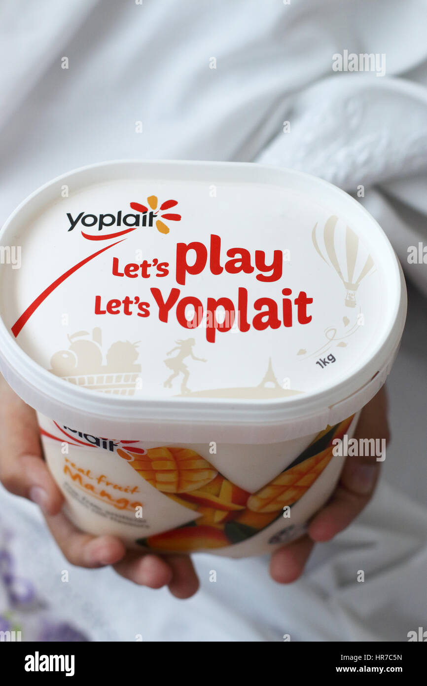 Yoplait yogurt Mango flavour Stock Photo - Alamy