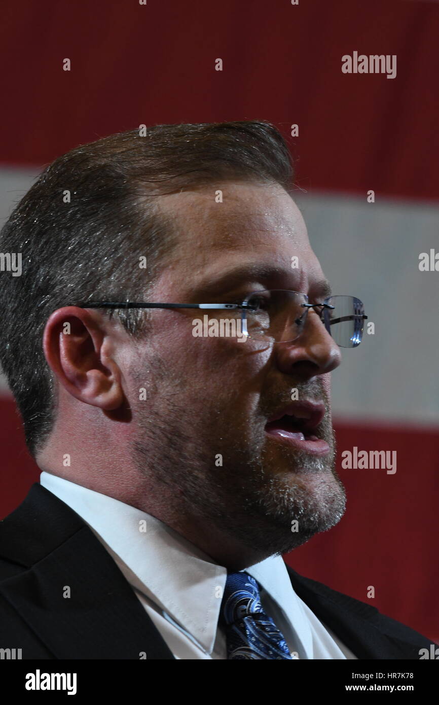 Lawyer and Army veteran James Thompson who is the Democratic candidate ...