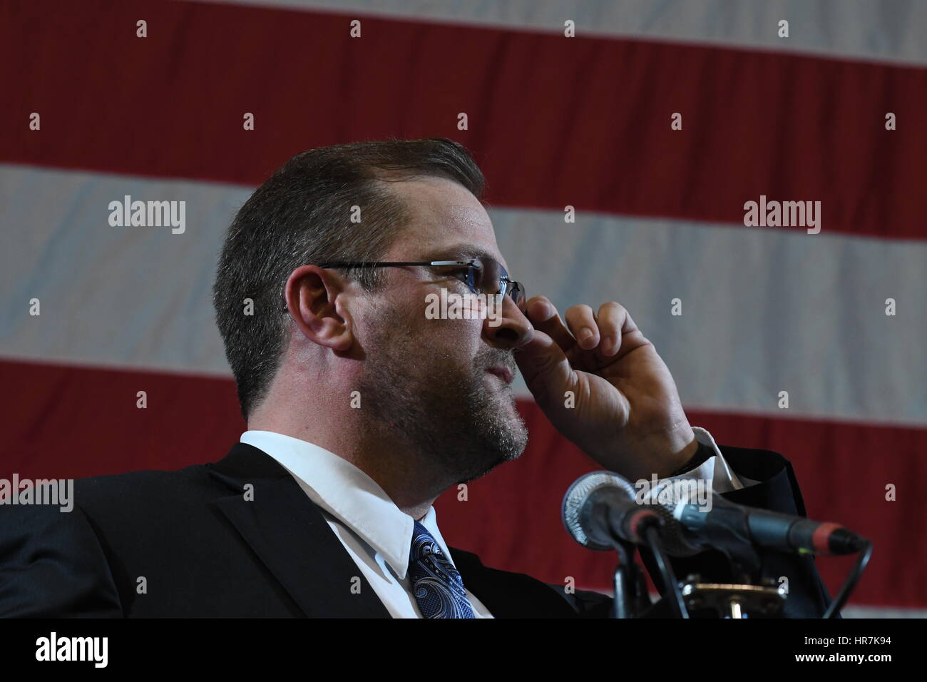 Lawyer and Army veteran James Thompson who is the Democratic candidate ...
