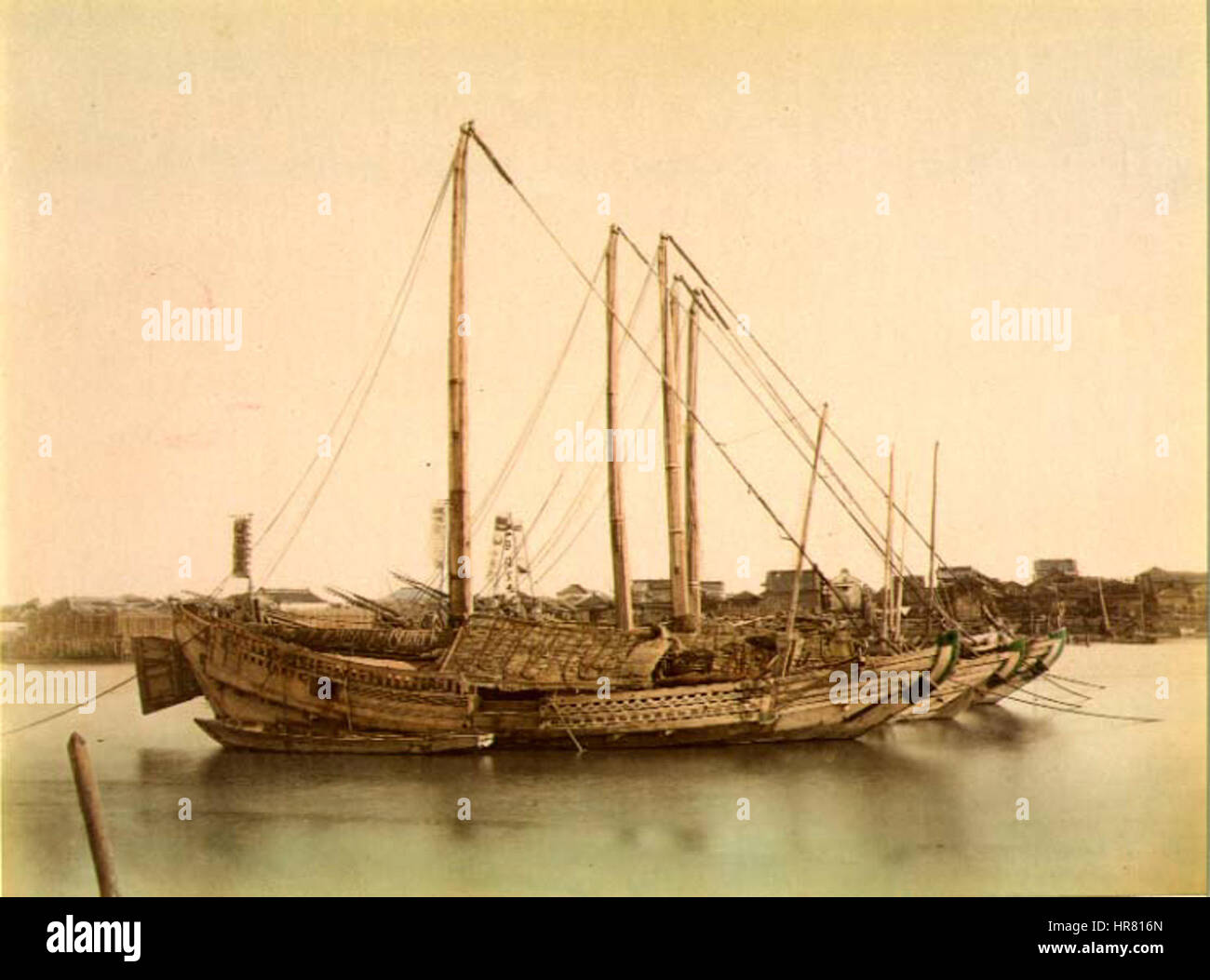 Junks painting hi-res stock photography and images - Alamy