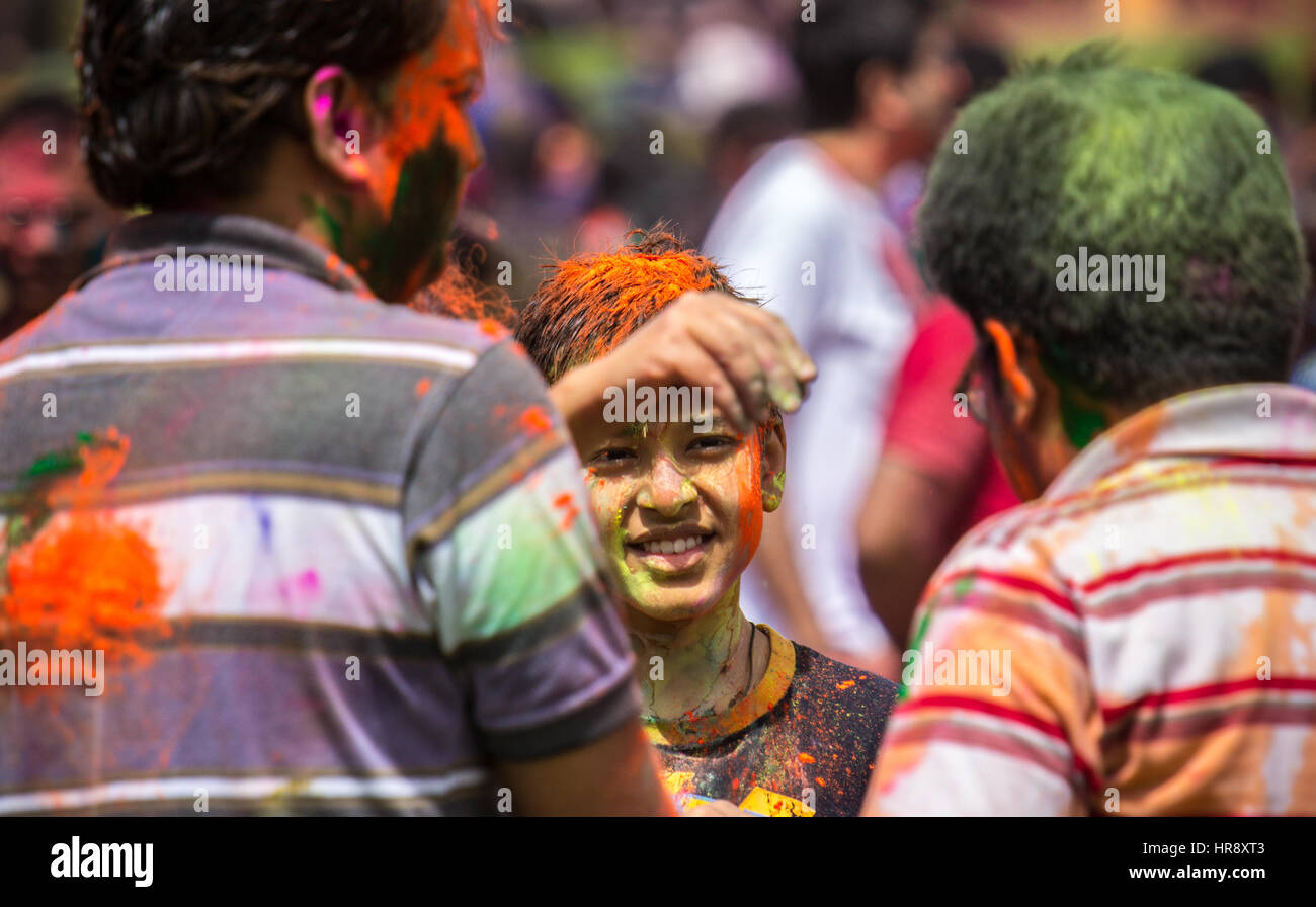 Paint throwing festival hi-res stock photography and images - Alamy