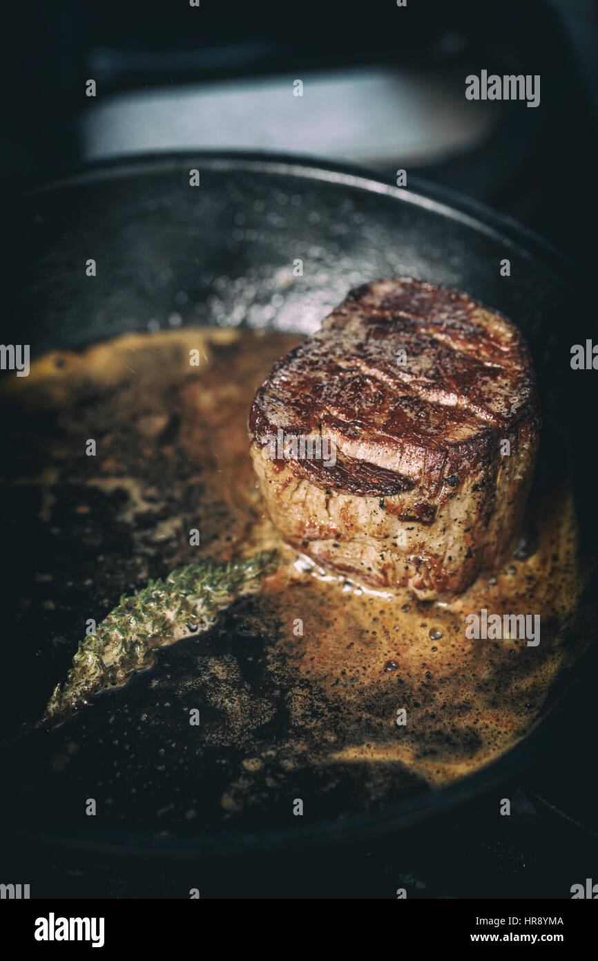 Frying pan sirloin beef steak hi-res stock photography and images - Alamy