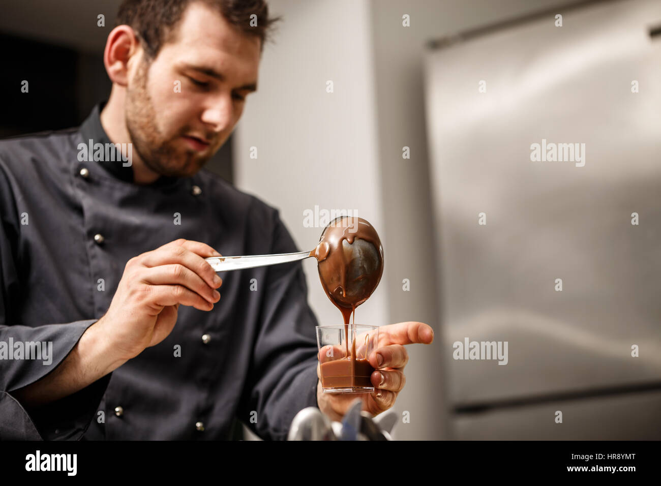 Pudding pouring hi-res stock photography and images - Alamy