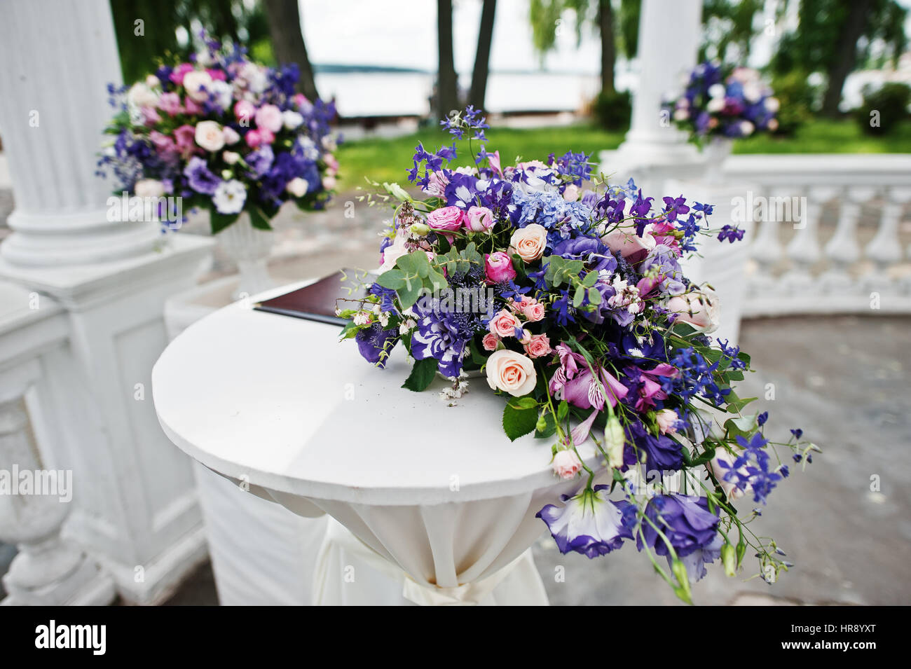 Registration table hi-res stock photography and images - Alamy
