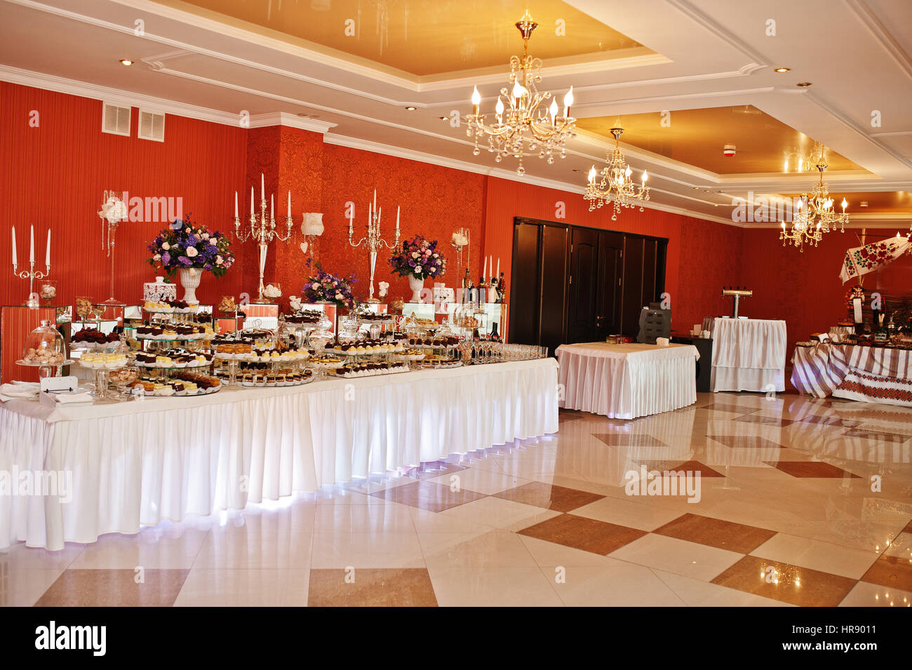 Luxury wedding reception tables with different foods and drinks Stock ...