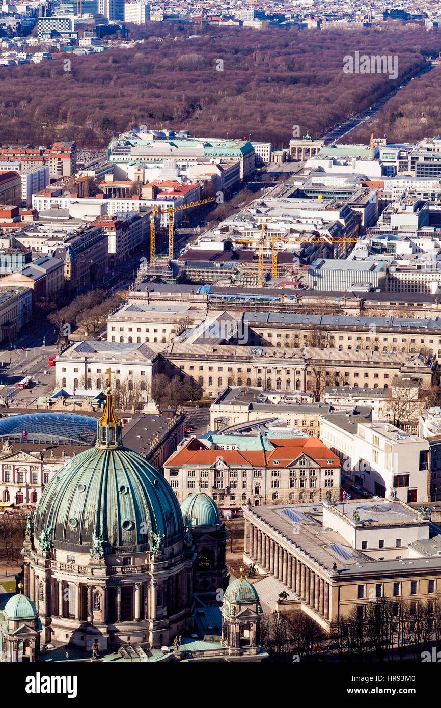 Berlin skyline 2015 hi-res stock photography and images - Alamy