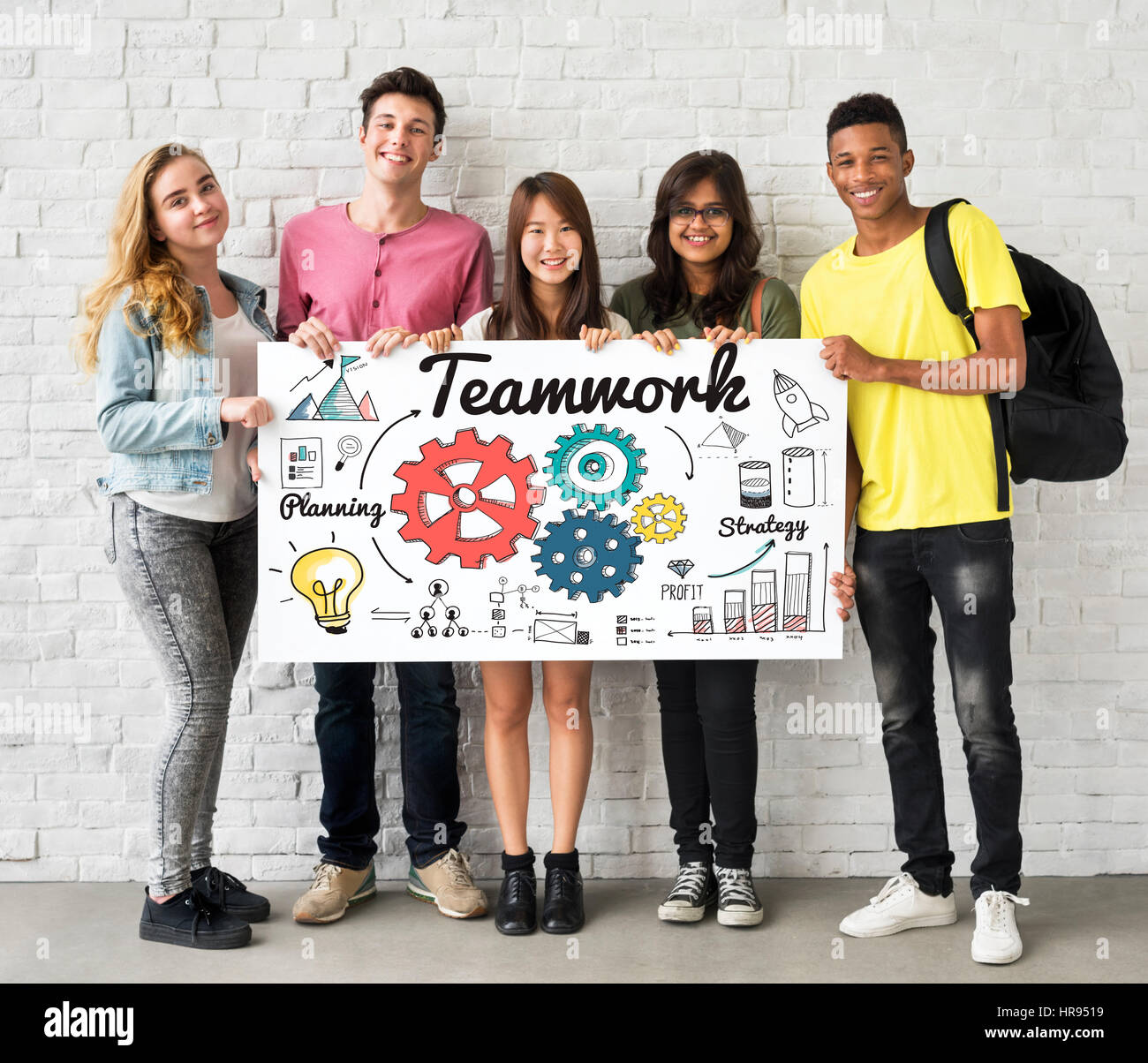 Teenagers community work multiethnic hi-res stock photography and ...