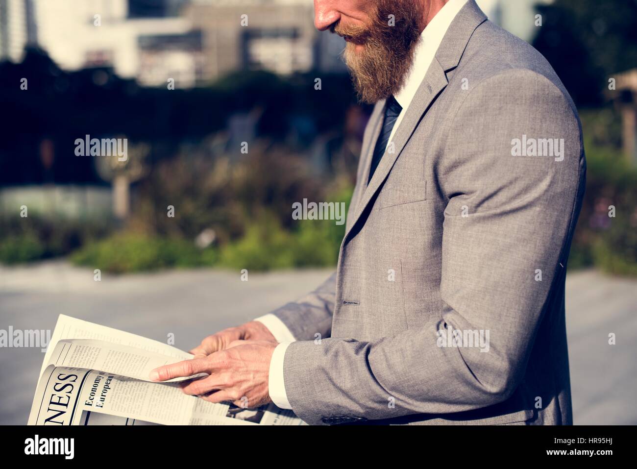 Hold newspaper hi-res stock photography and images - Alamy