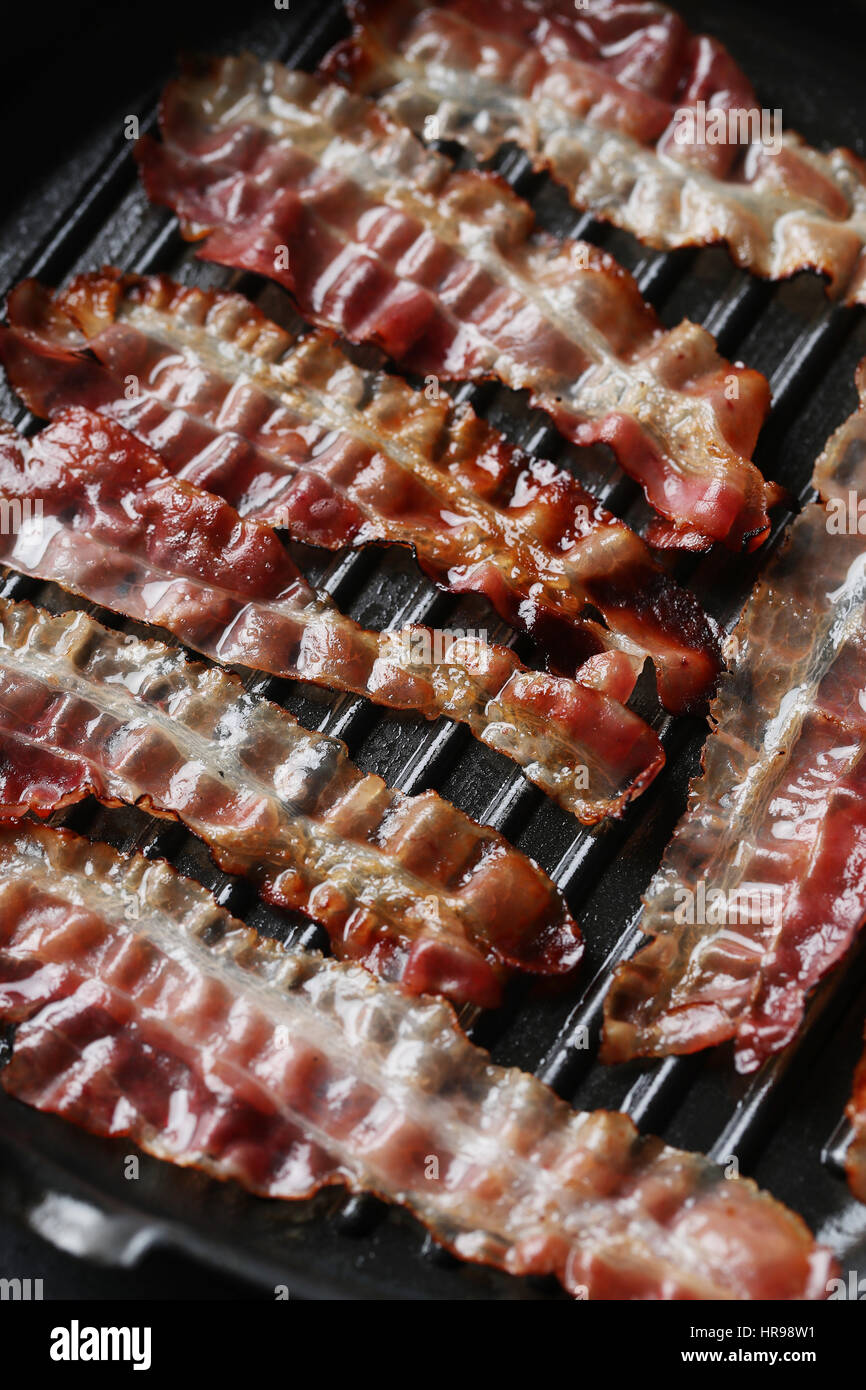 Close up thin strips bacon hi-res stock photography and images - Alamy
