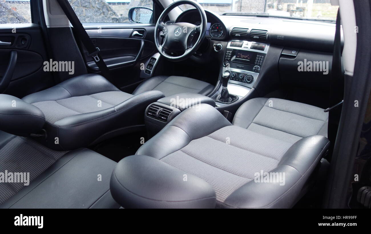 Steering wheel dashboard in mercedes hi-res stock photography and ...