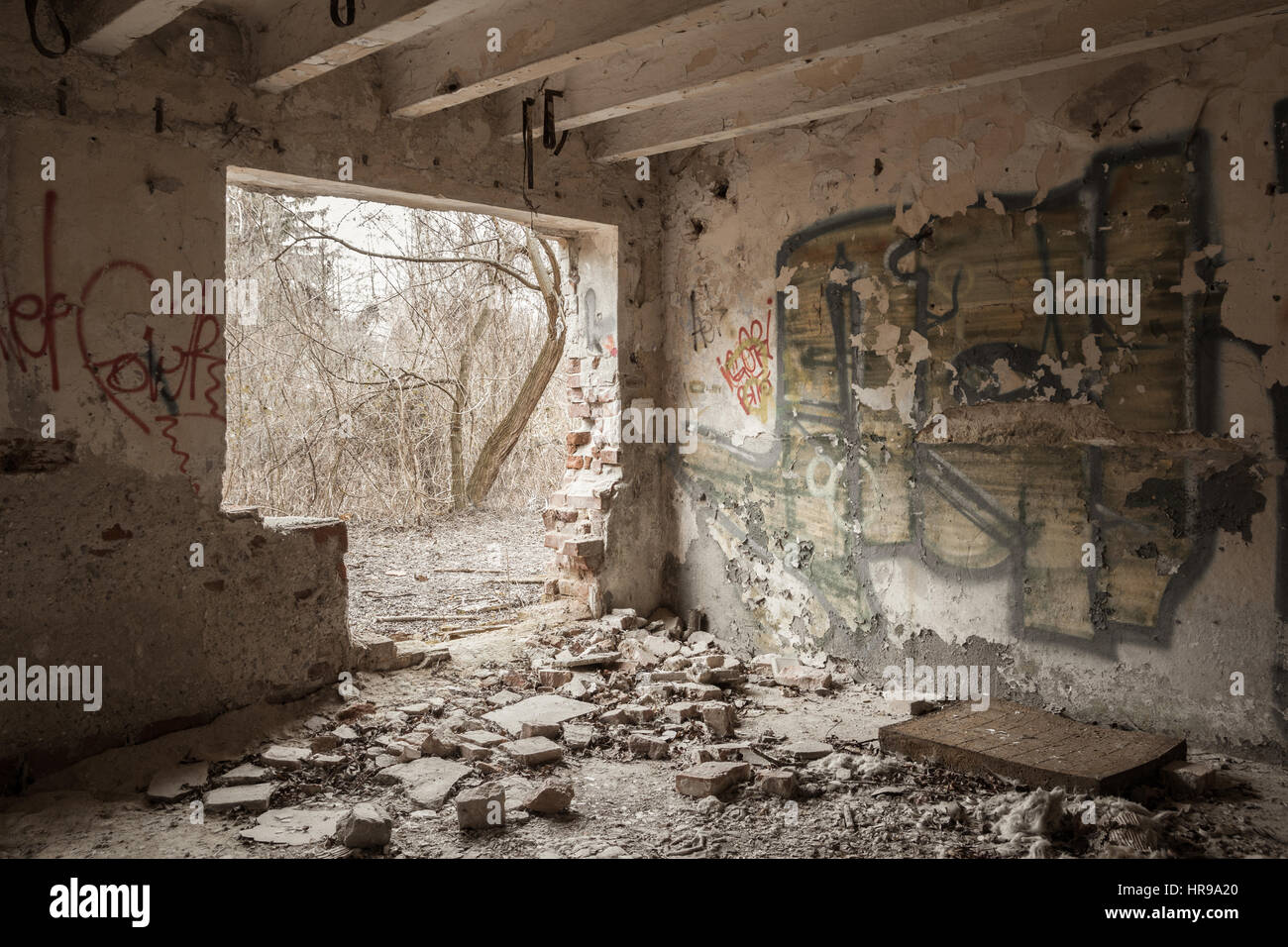 Scary house interior hi-res stock photography and images - Alamy