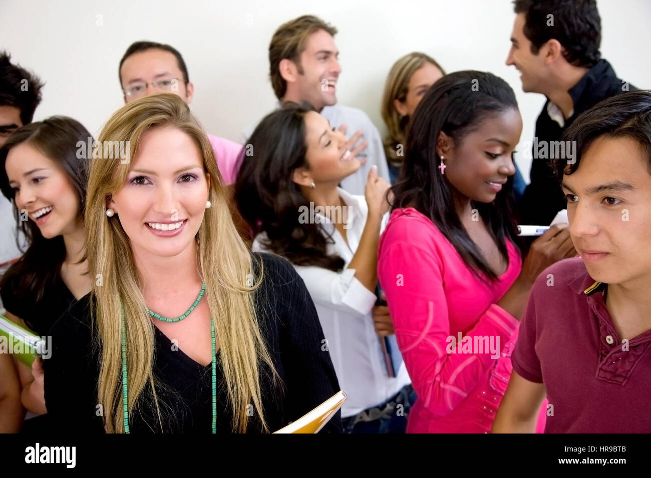 Multi ethnic group of students hi-res stock photography and images - Alamy