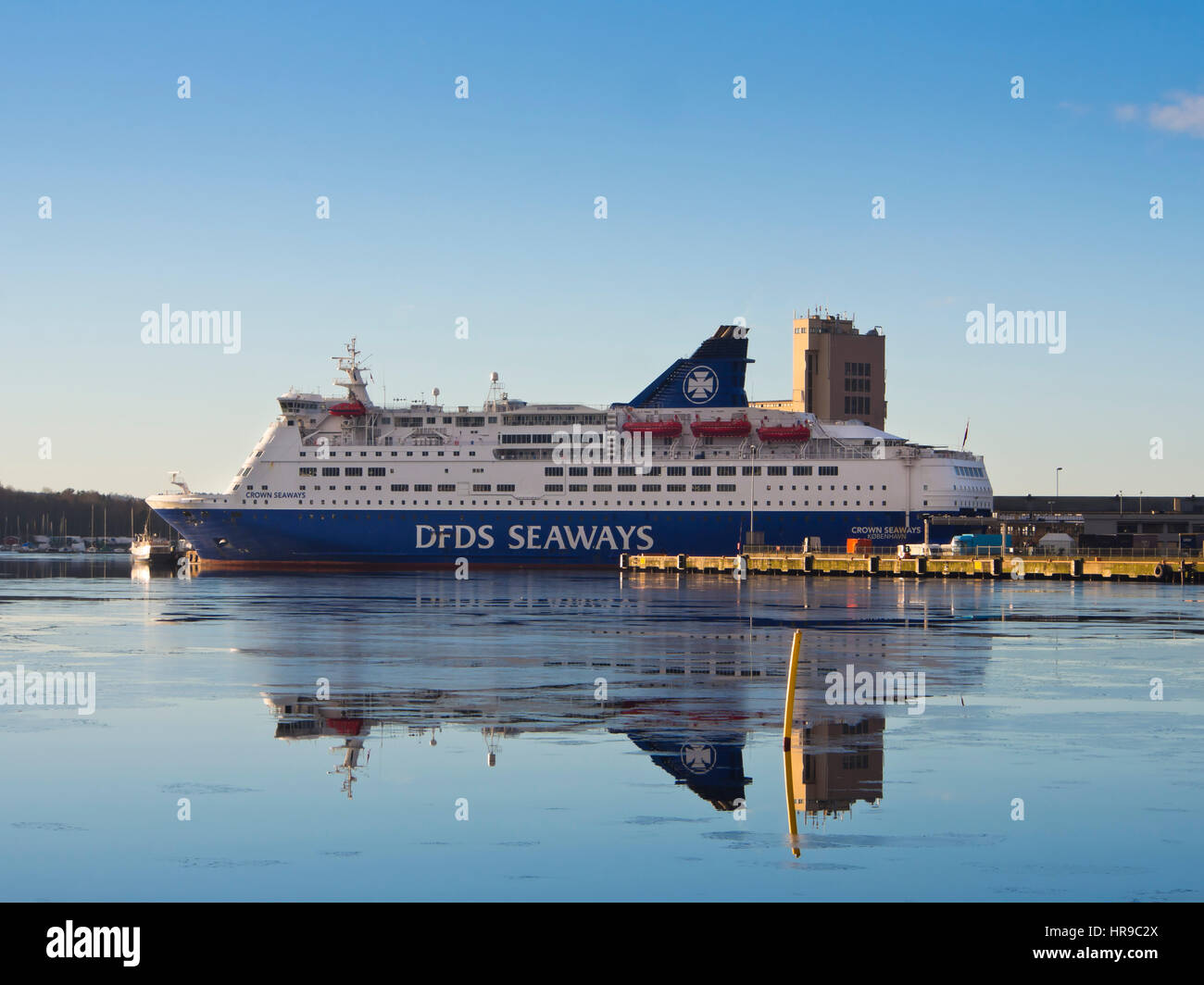 DFDS Seaways operate passenger and car ferries between the Scandinavian ...