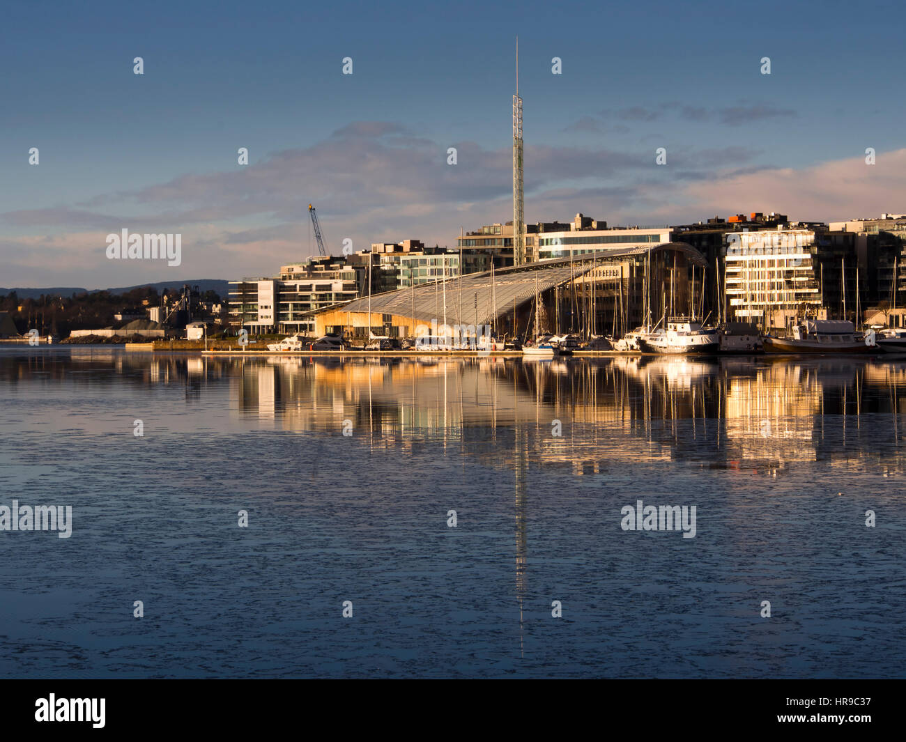 Oslo renzo piano architecture hi-res stock photography and images - Alamy