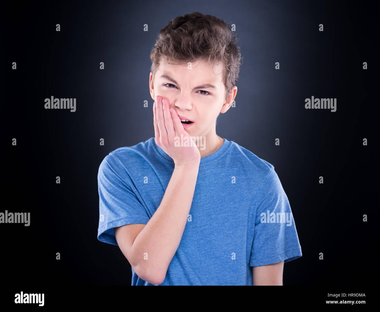 Tooth pain boy hi-res stock photography and images - Alamy