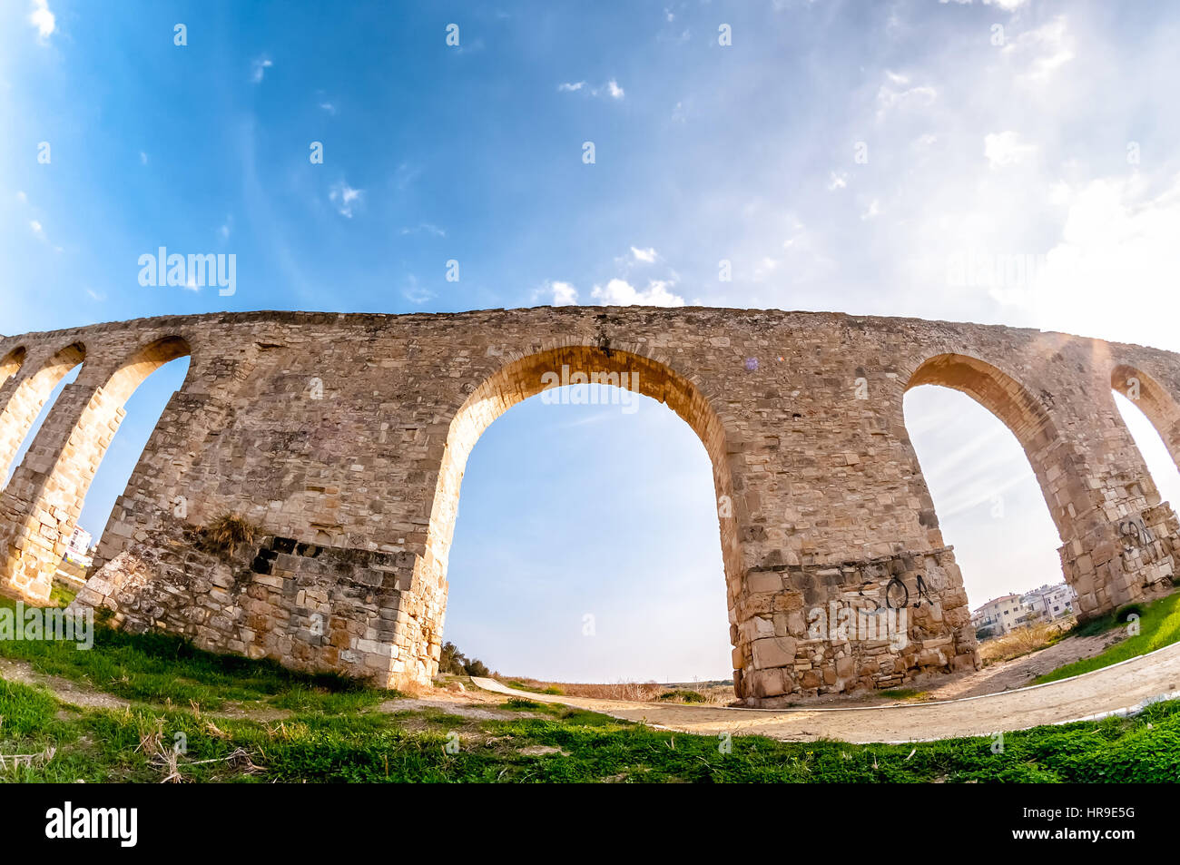 Arched aquaduct hi-res stock photography and images - Alamy