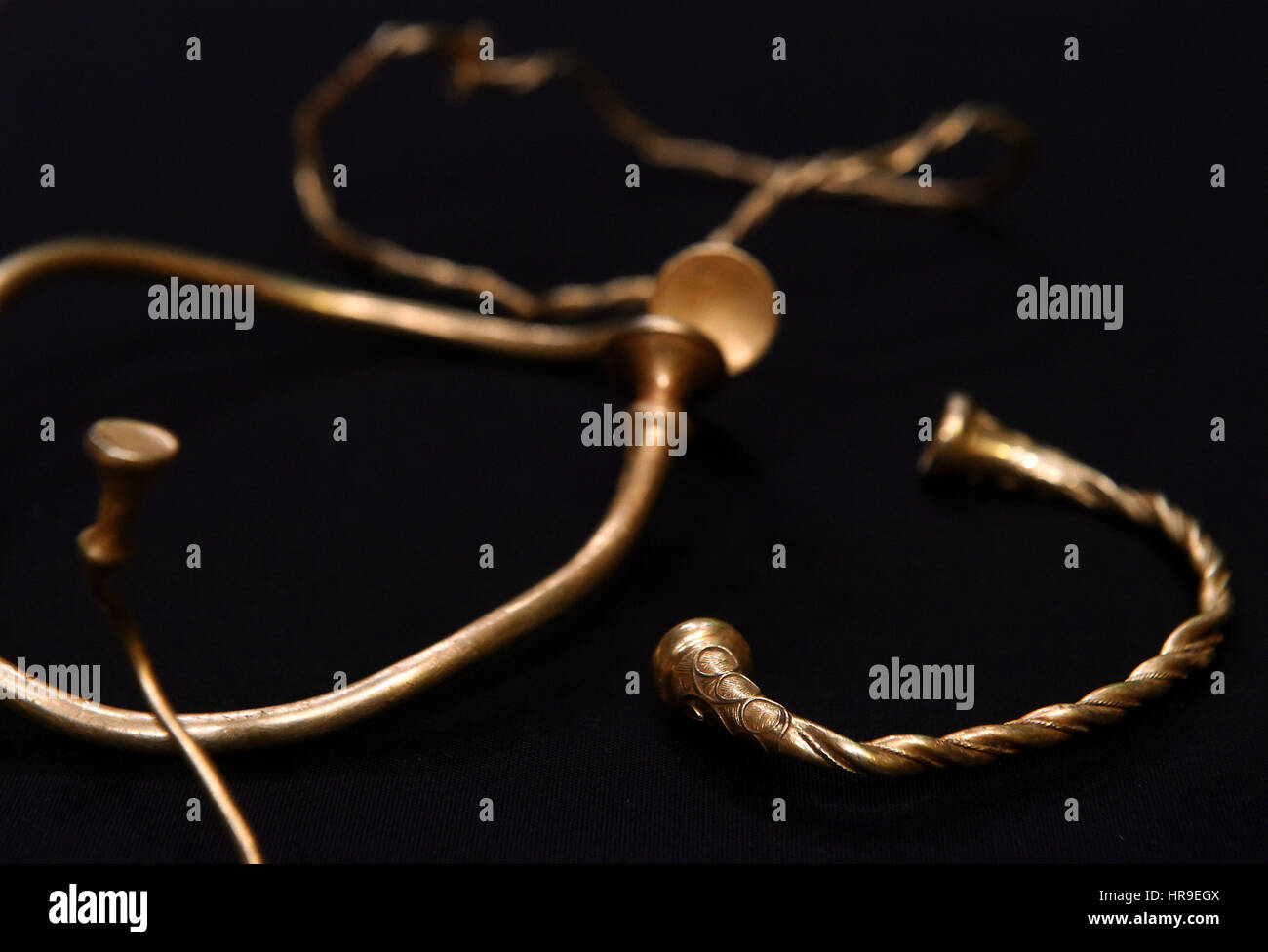 Gold torcs hi-res stock photography and images - Alamy