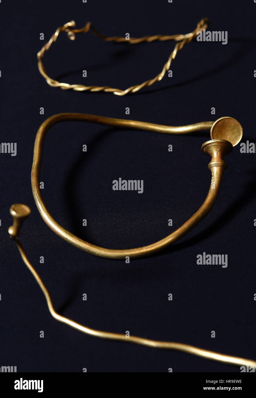 Gold torcs hi-res stock photography and images - Alamy
