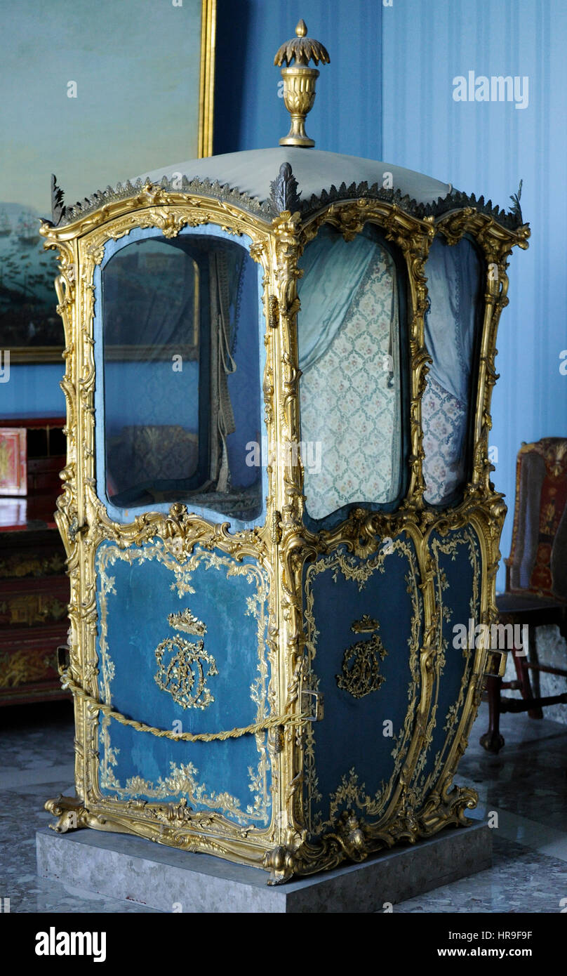 Who Invented Sedan Chair at Sylvia Massey blog