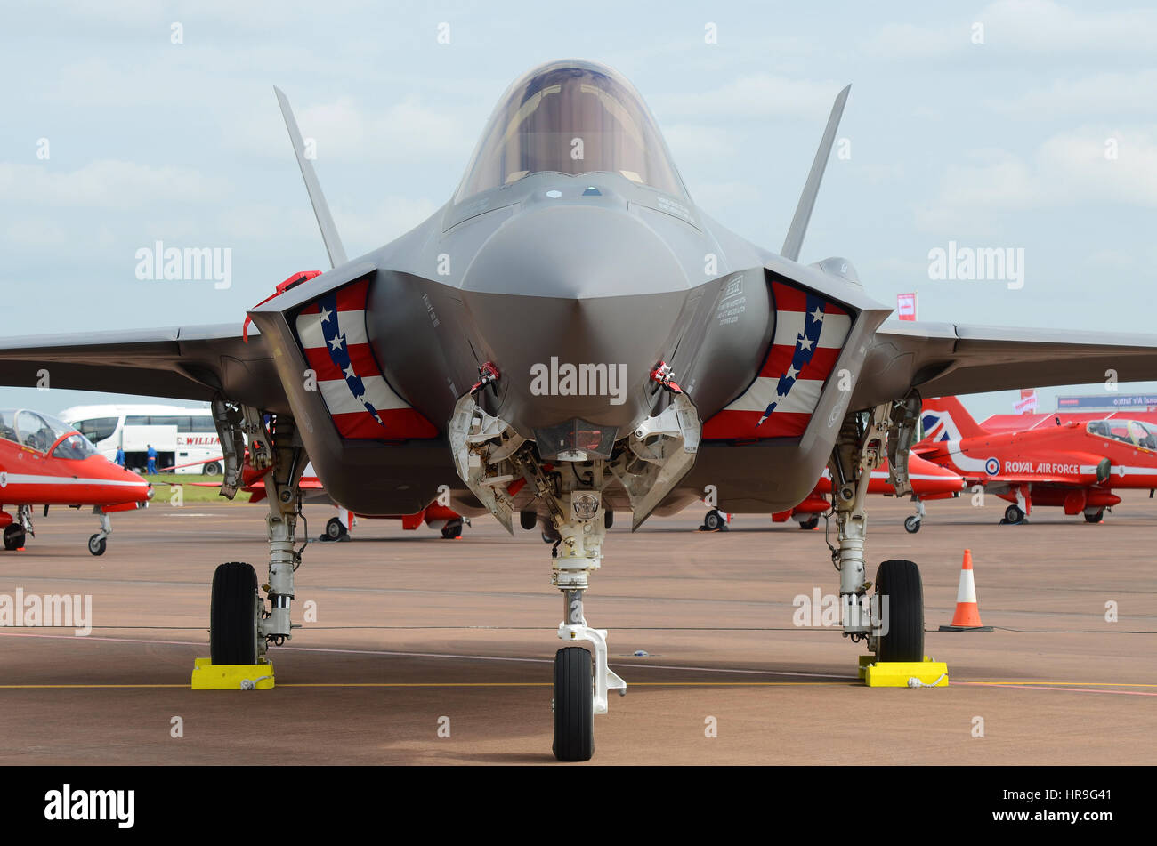 Lockheed martin f35 lightning ii stealth fighter display hi-res stock ...