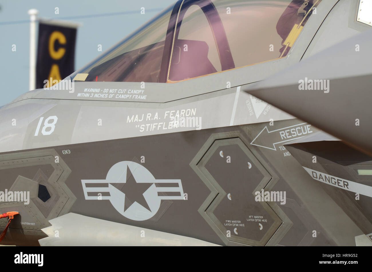 F35 fighter jet cockpit hi-res stock photography and images - Alamy