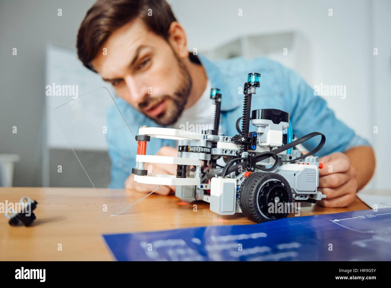 Engineeer hi-res stock photography and images - Alamy