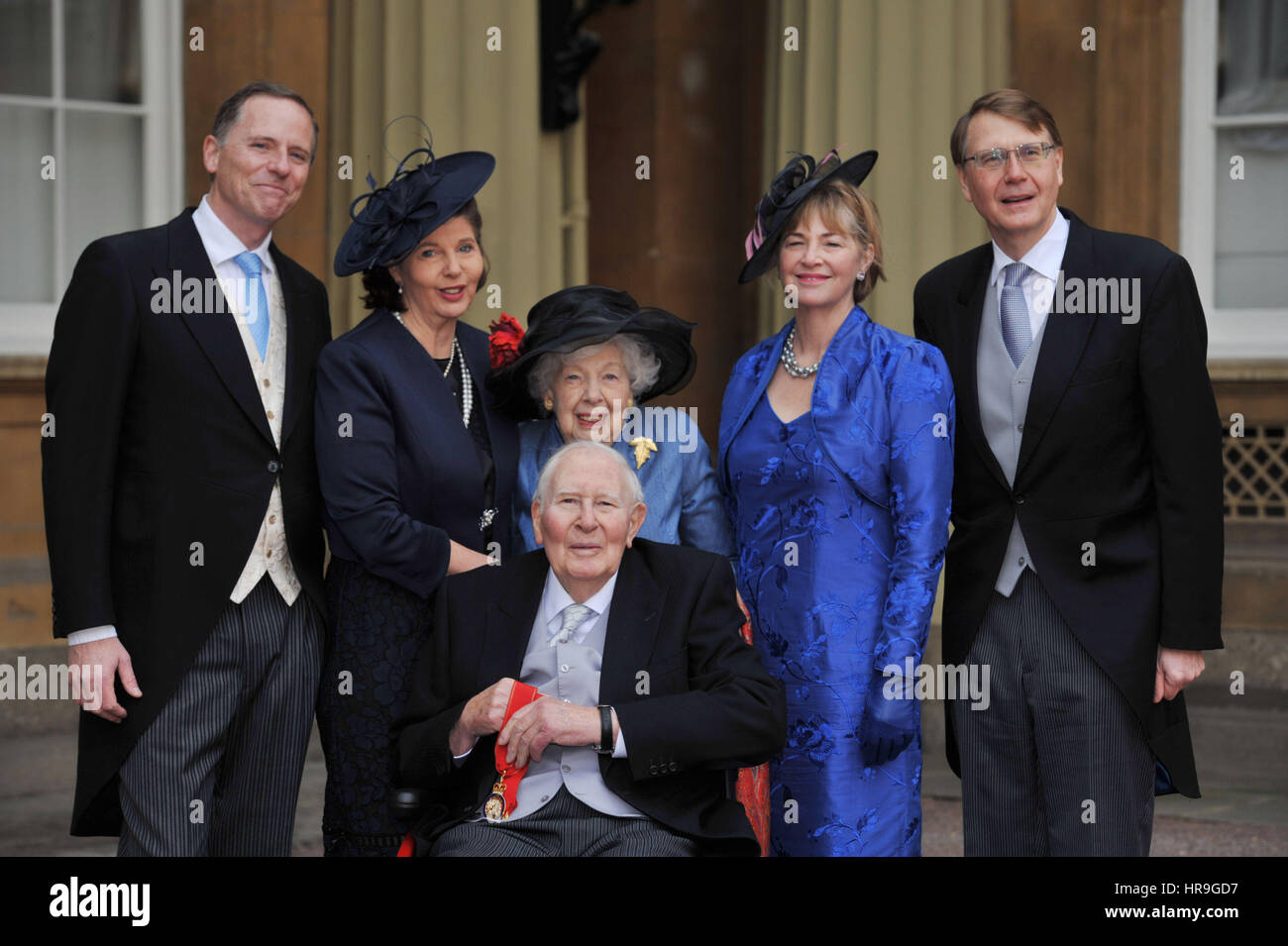 His wife moyra centre and his daughter erin second right hi-res stock ...