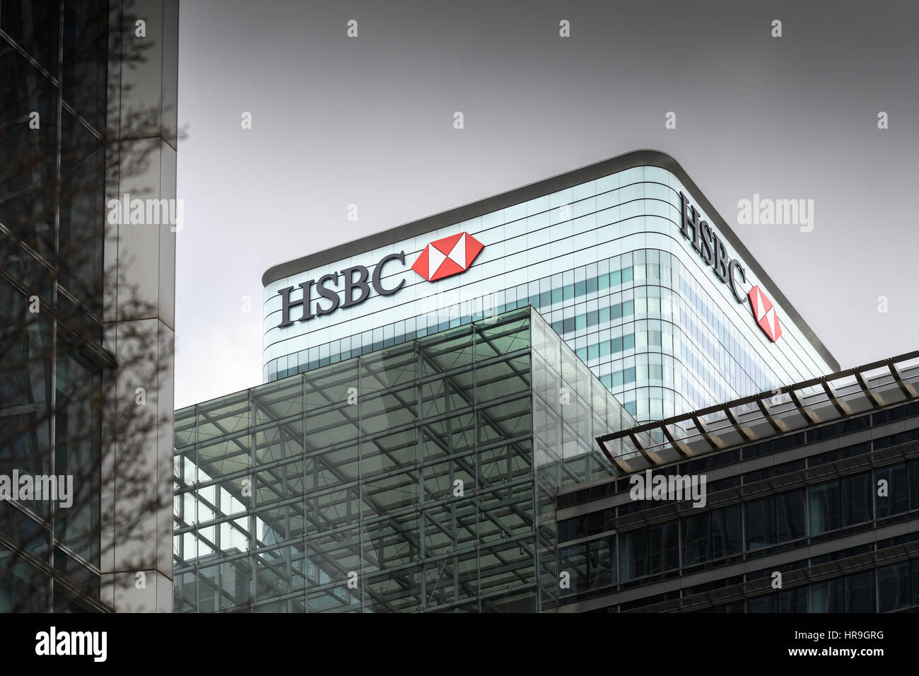 The hsbc tower canary wharf hi-res stock photography and images - Alamy