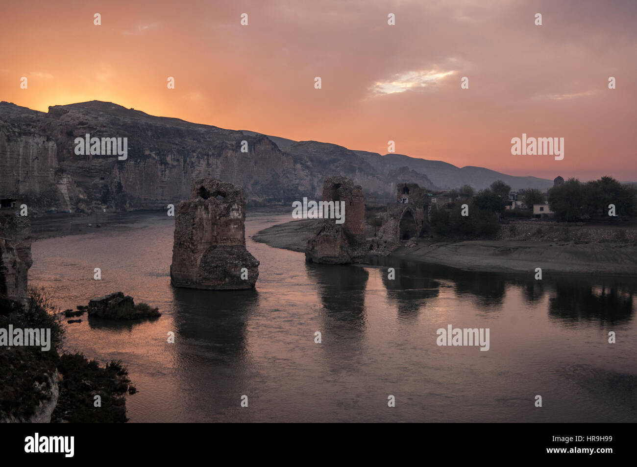 Turkish town of Hasankeyf on the banks of the Tigris River in southern ...