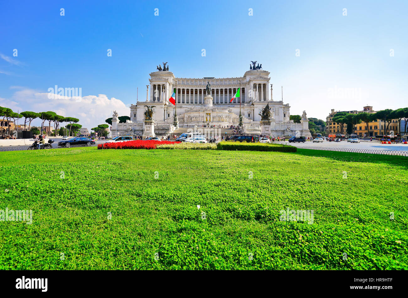 View of the National Monument to Victor Emmanuel II in Rome Stock Photo ...