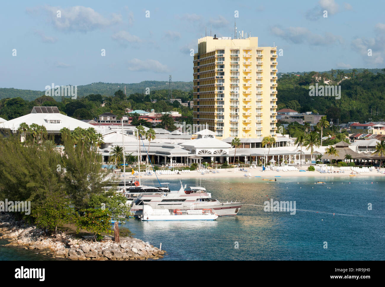 The resort beach in Ocho Rios town (Jamaica Stock Photo - Alamy