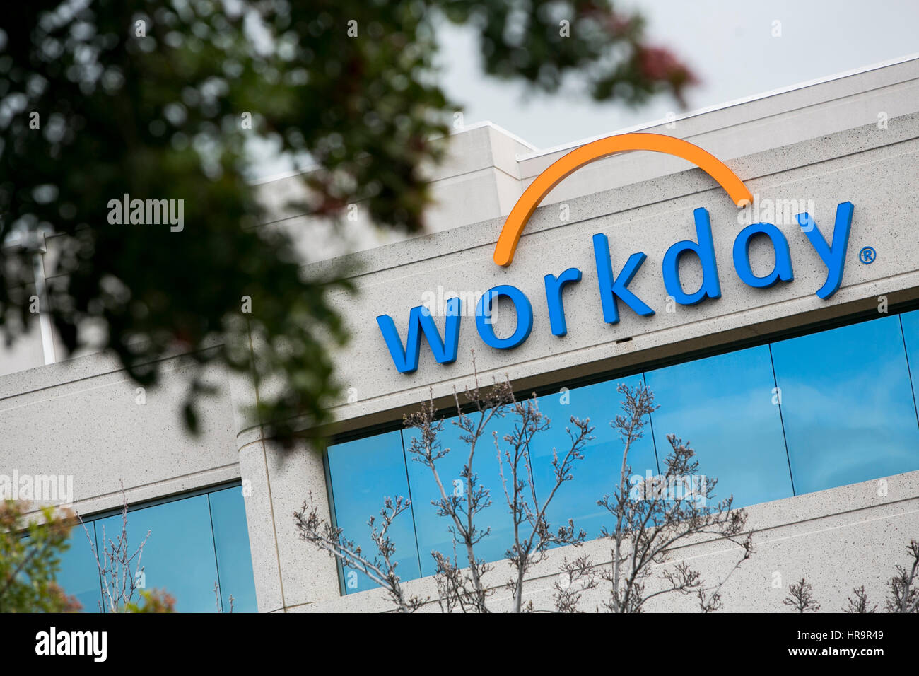 Workday and pleasanton hi-res stock photography and images - Alamy