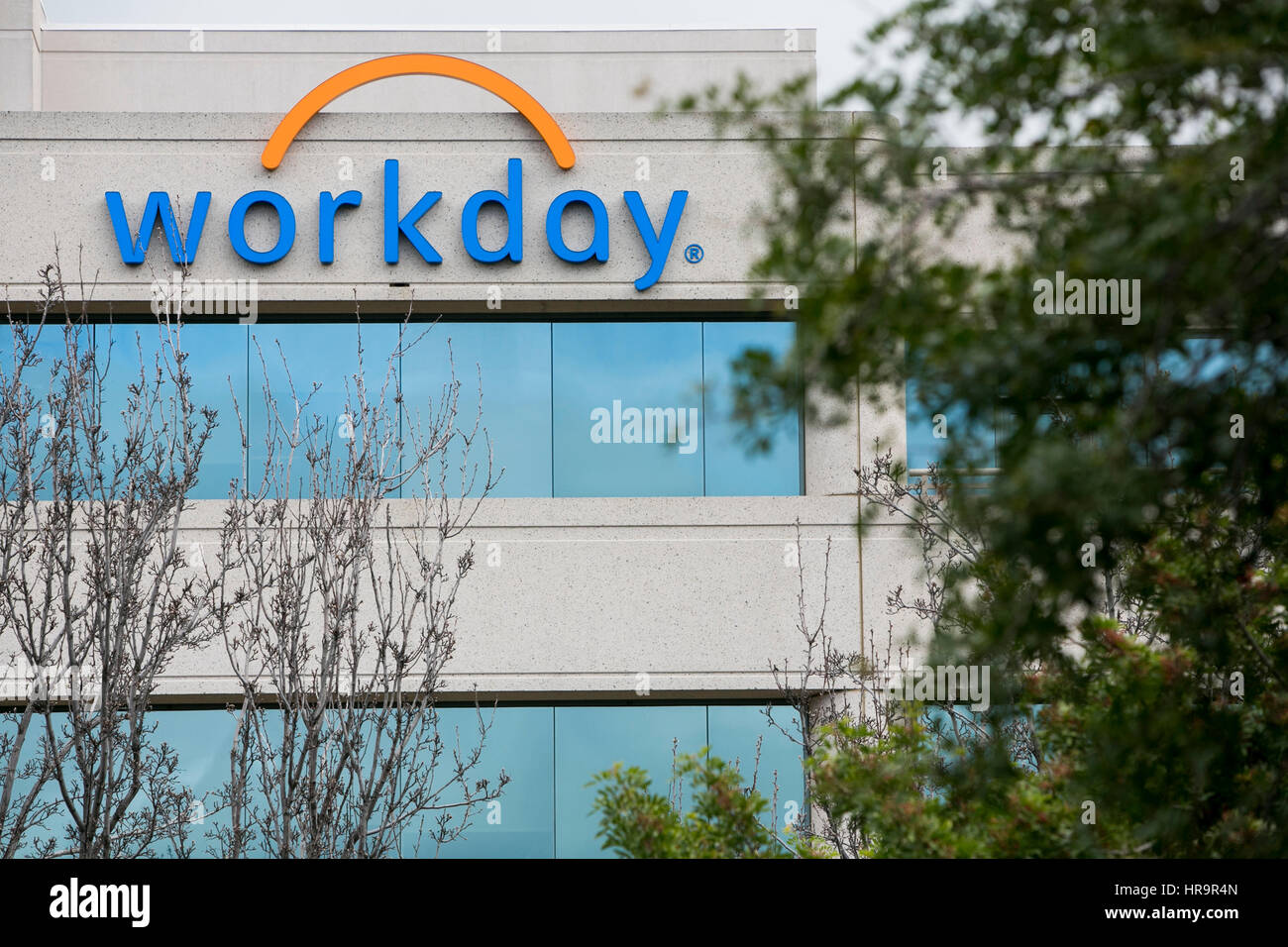 Workday and pleasanton hi-res stock photography and images - Alamy