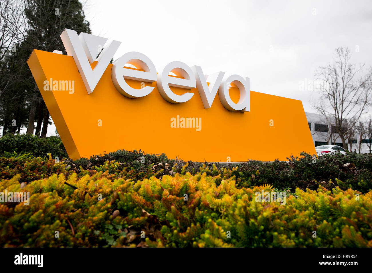 Veeva hi-res stock photography and images - Alamy