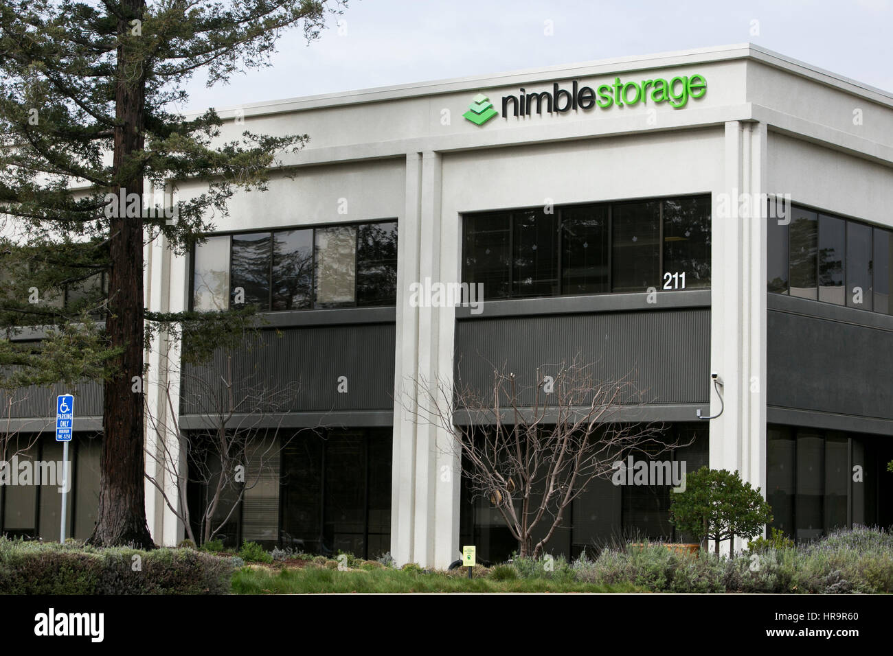 Nimble storage hi-res stock photography and images - Alamy