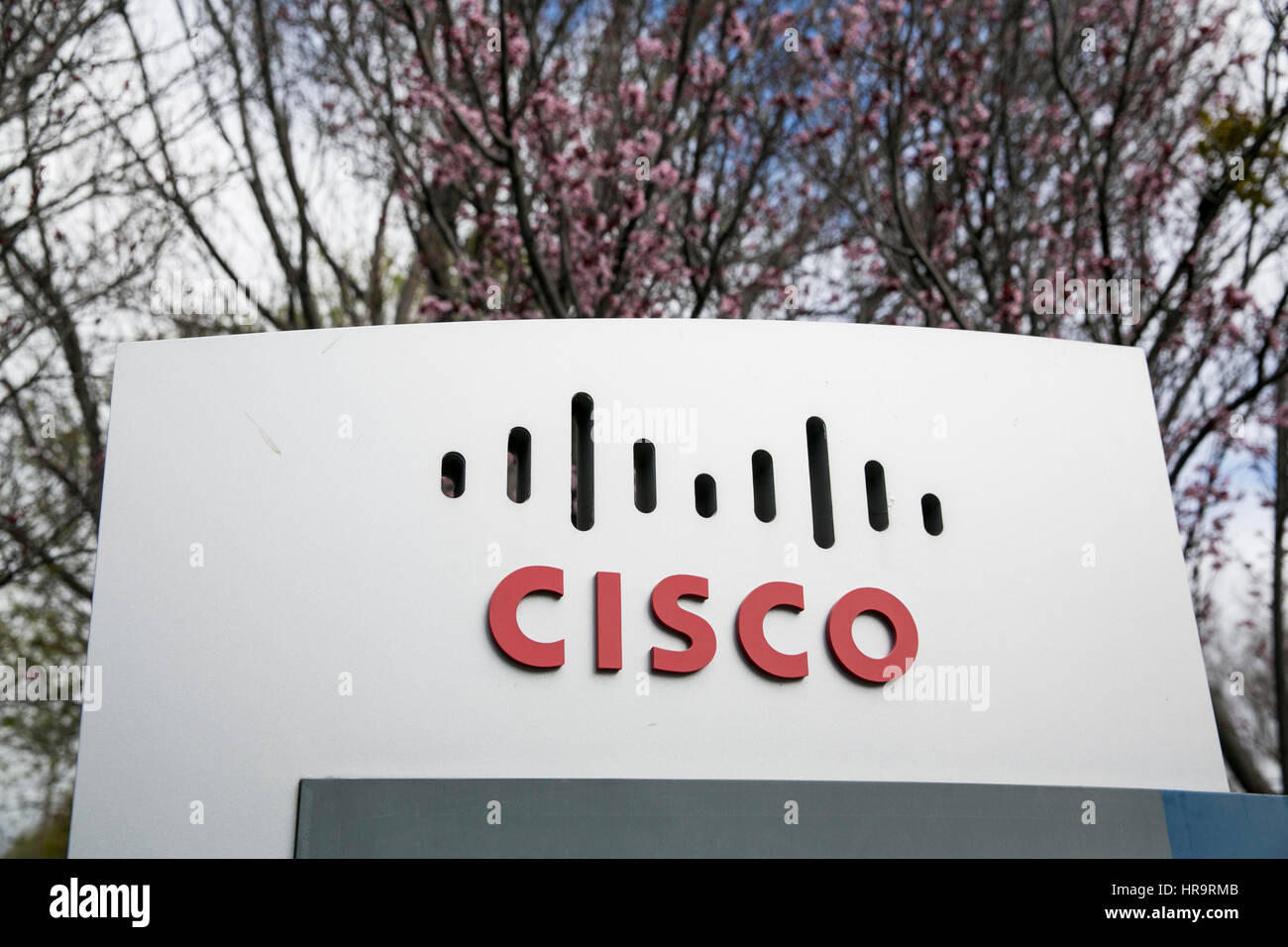 Cisco logo hi-res stock photography and images - Alamy