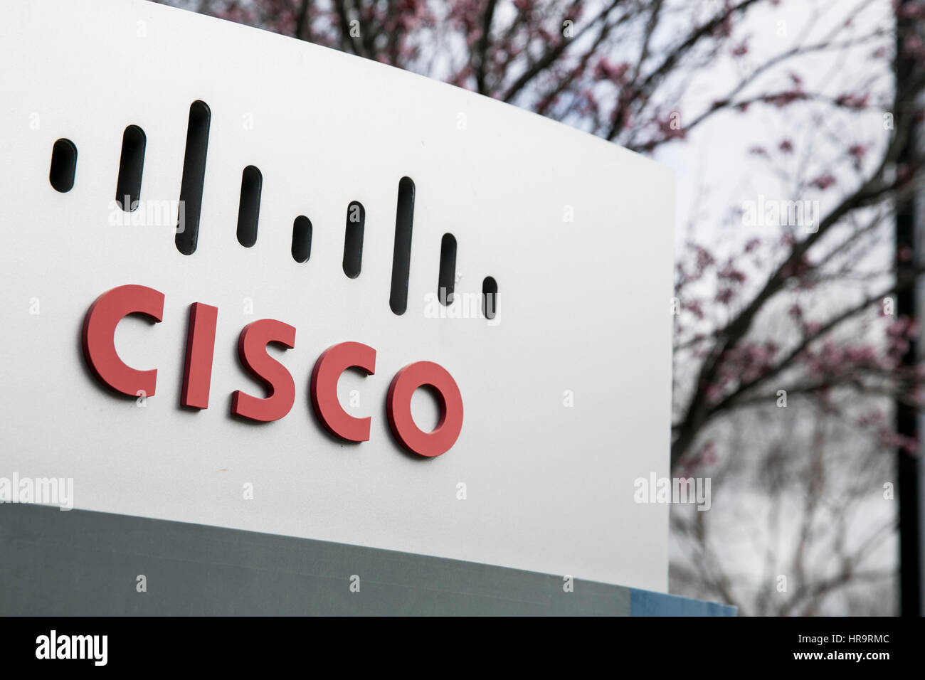 Cisco logo hi-res stock photography and images - Alamy