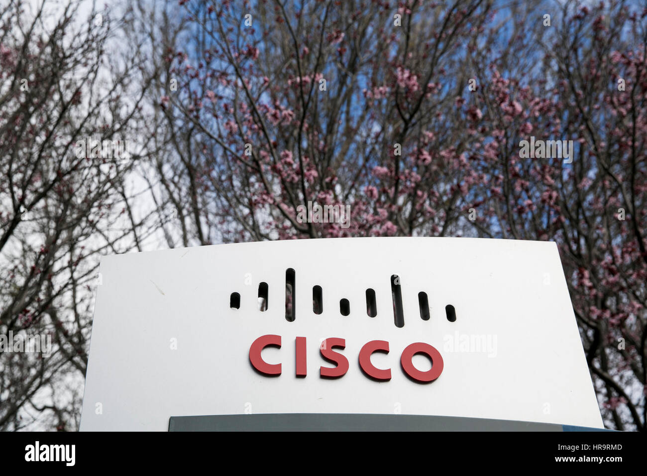 Cisco logo hi-res stock photography and images - Alamy