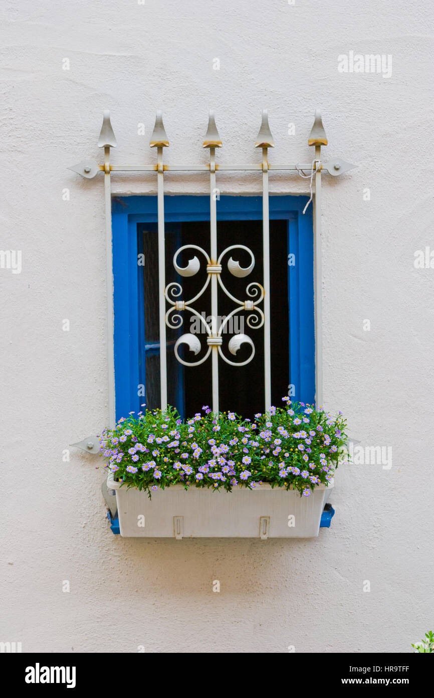 Window on the wall Stock Photo - Alamy