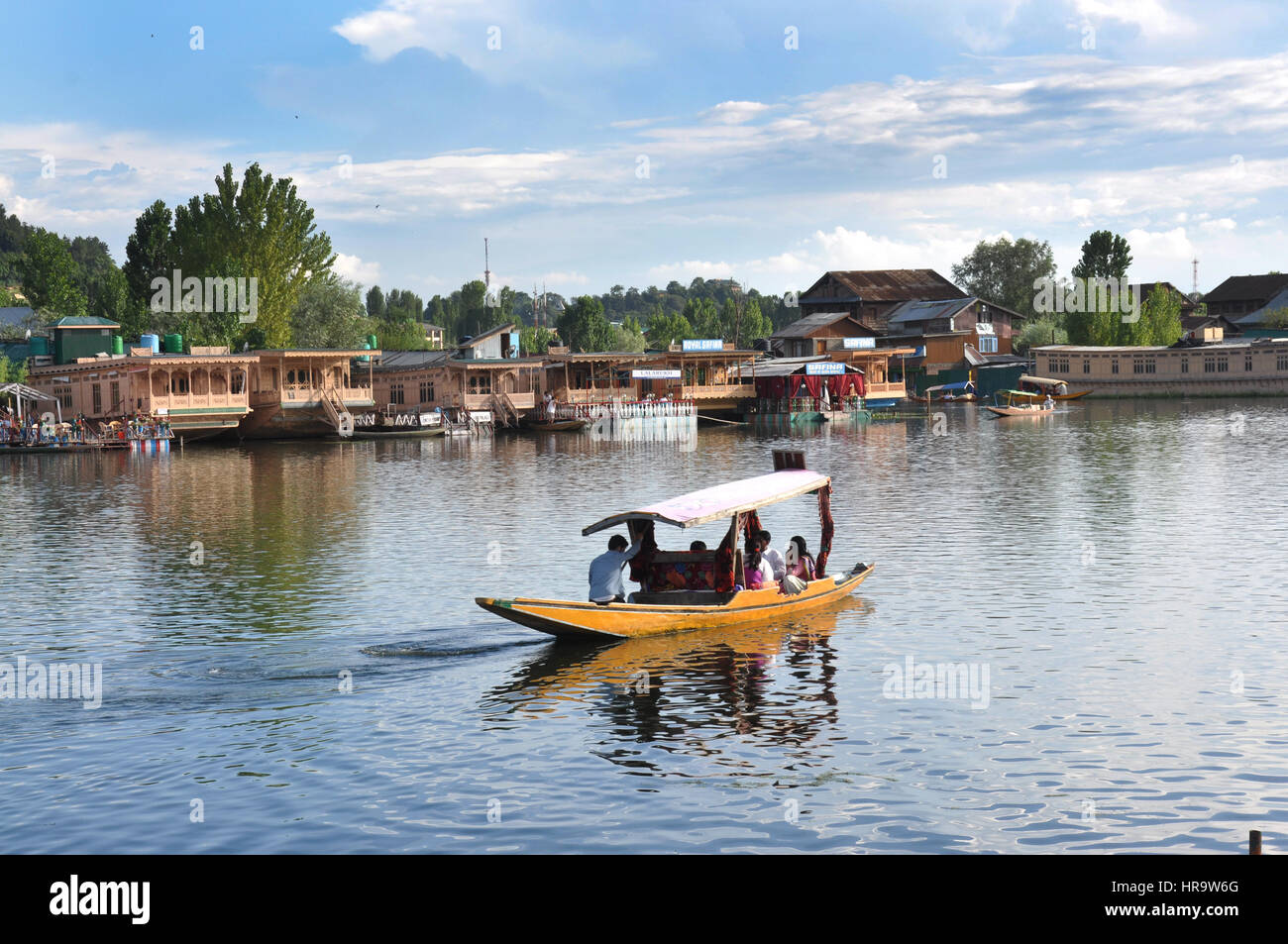 Single Shikara Boat at Dal Lake, Kashmir (Photo Copyright © by Saji ...