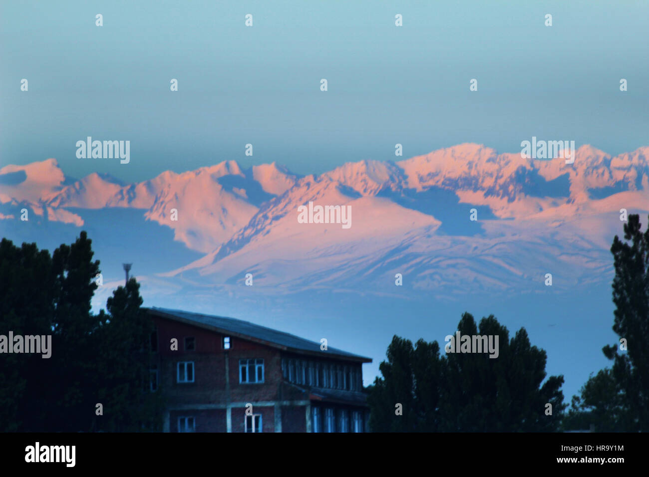 Ice capped mountains as visible in Srinagar, Jammu & Kashmir (Photo ...