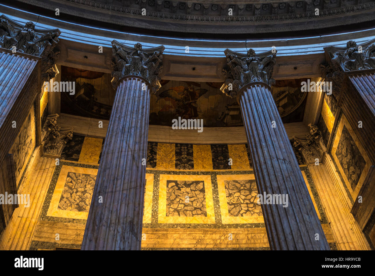 Interior of the parthenon in the historical center of Rome, Italy Stock ...