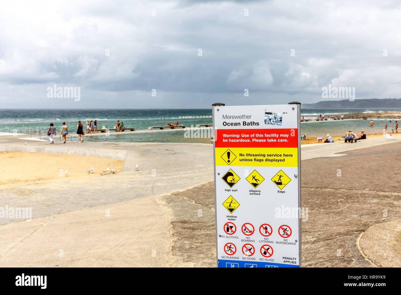 Newcastle nsw ocean baths hi-res stock photography and images - Alamy