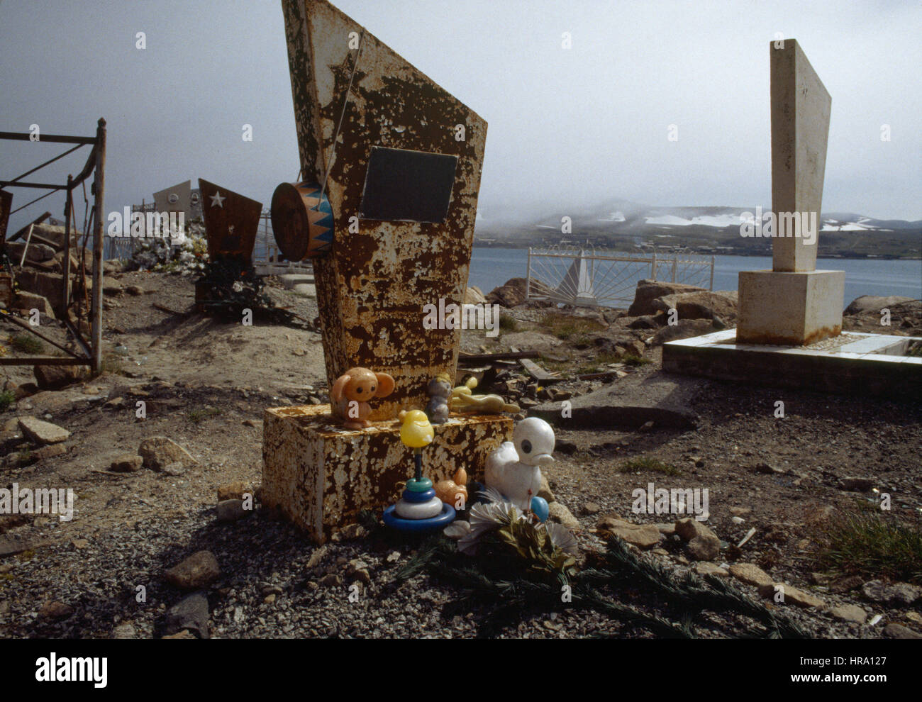 Toys grave hi-res stock photography and images - Alamy
