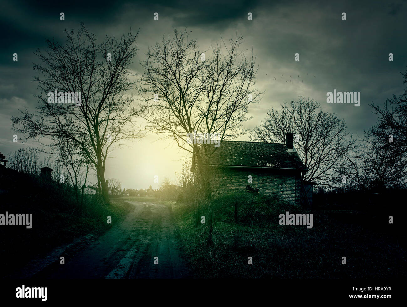 Ghost house hi-res stock photography and images - Alamy