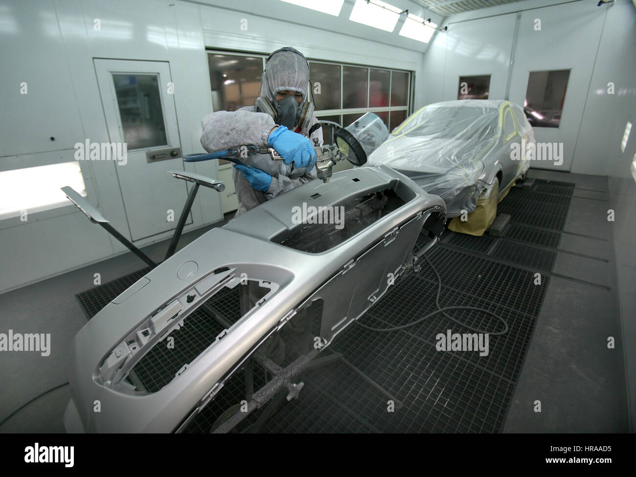 car painter at work Stock Photo - Alamy