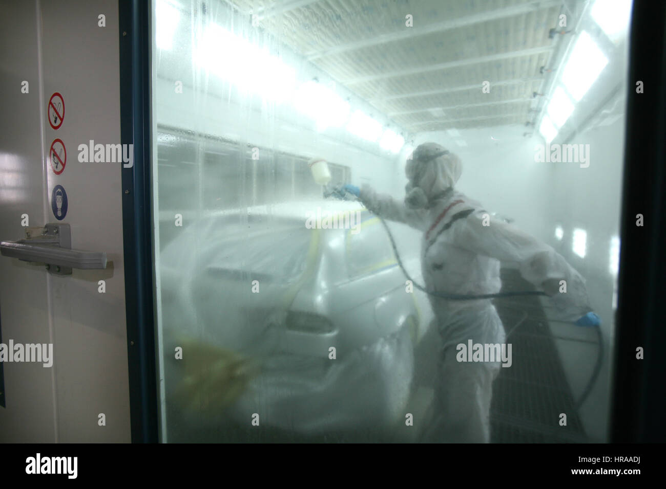 car painter at work Stock Photo - Alamy