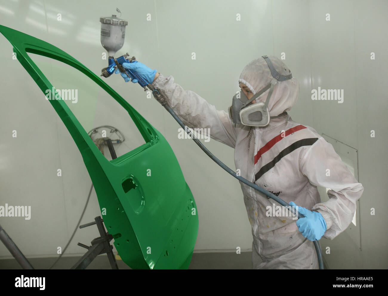 car painter at work Stock Photo - Alamy